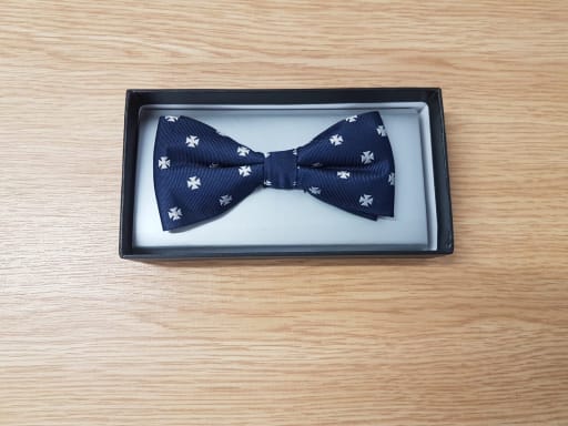 Boxed Silk Bow Tie – Methodist College